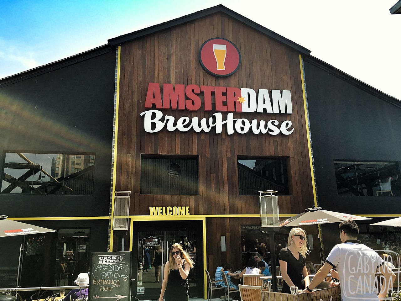 Amsterdam BrewHouse: cervejaria na beira do lago Ontario em Toronto ...