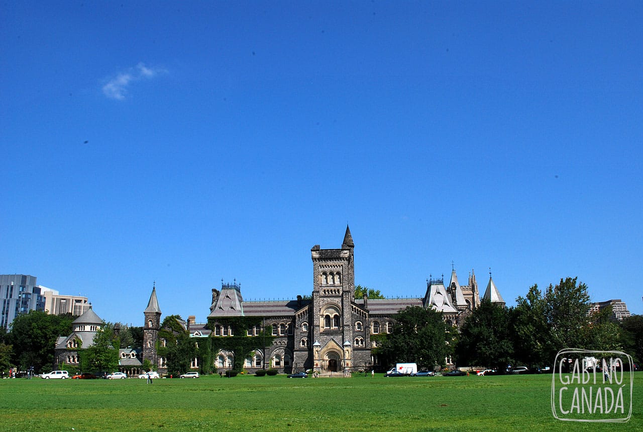 10 lugares fotogênicos na Universidade de Toronto - Gaby no Canadá