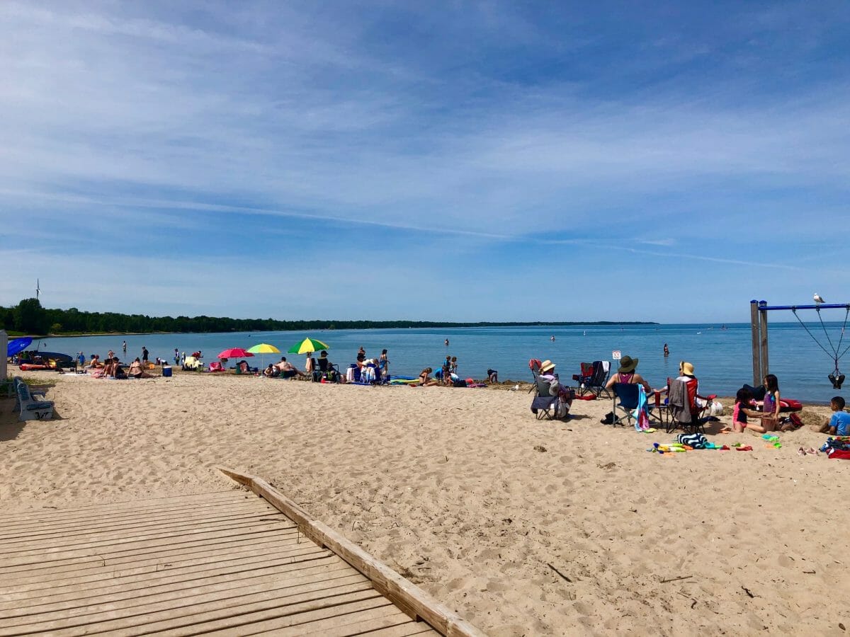 Explorando a região de Port Elgin, Southampton e Sauble Beach no lago ...